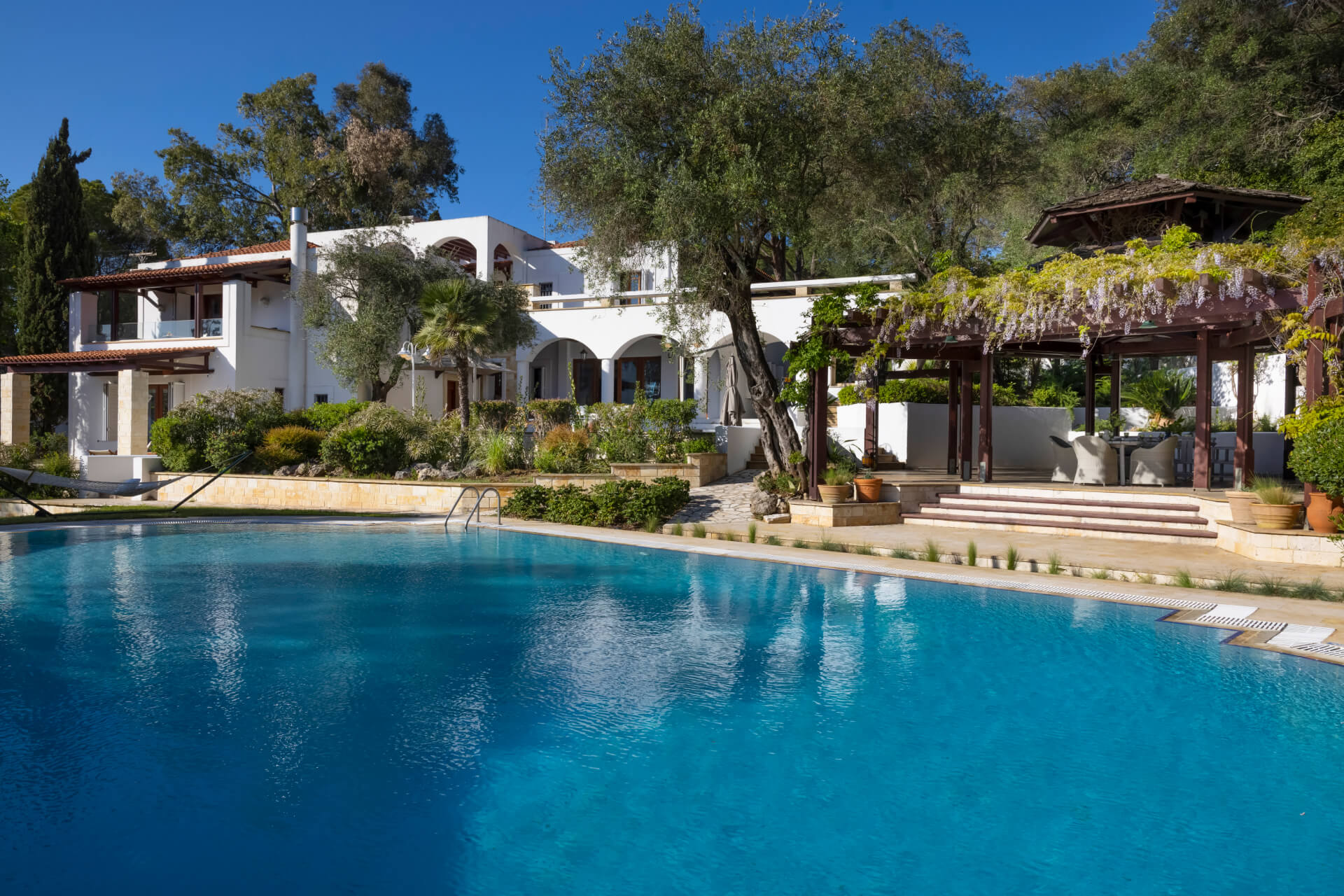 Ophira – Luxury villa in Kommeno, Corfu – The Thinking Traveller