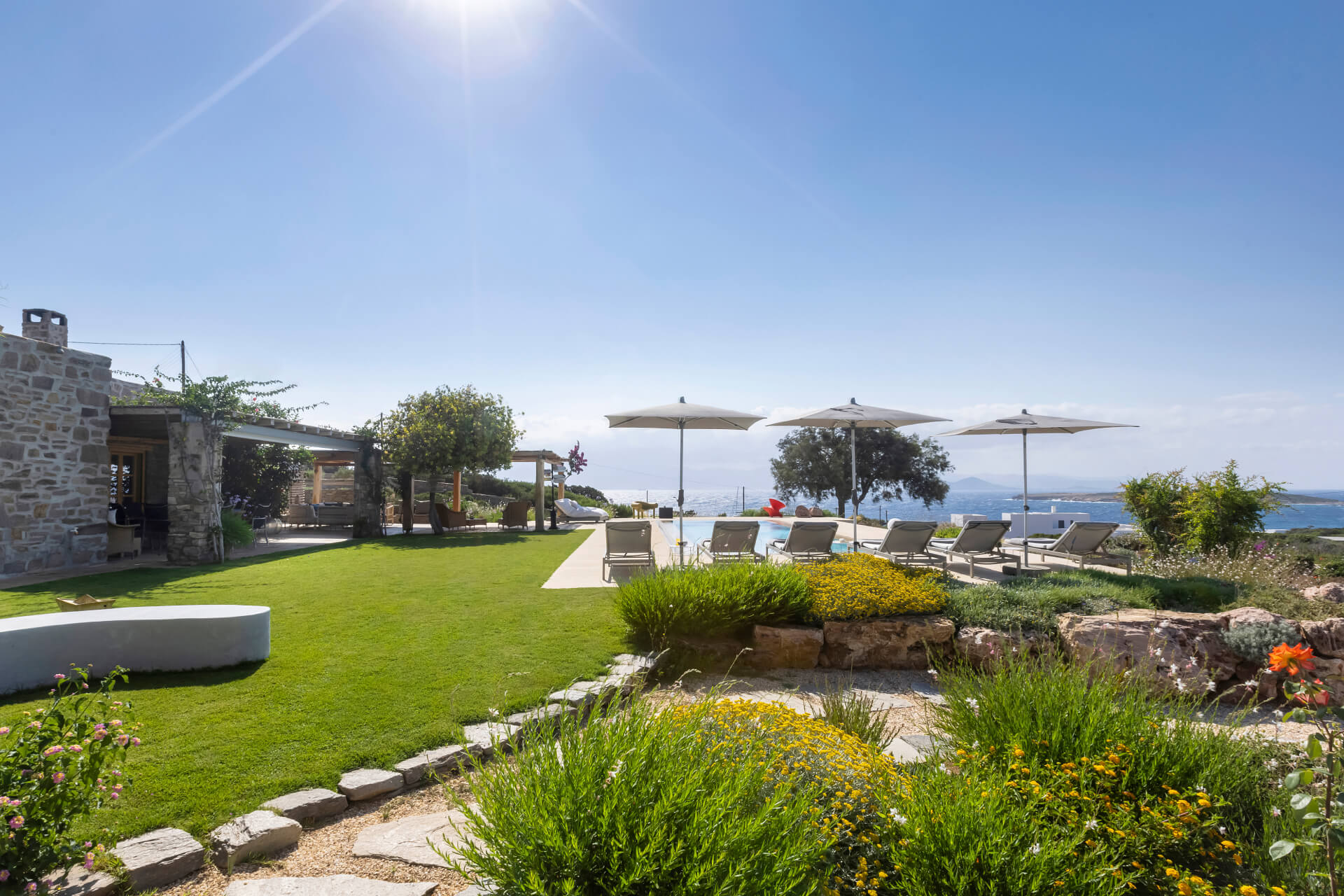 Semeli – Luxury villa in Santa Maria, Paros – The Thinking Traveller