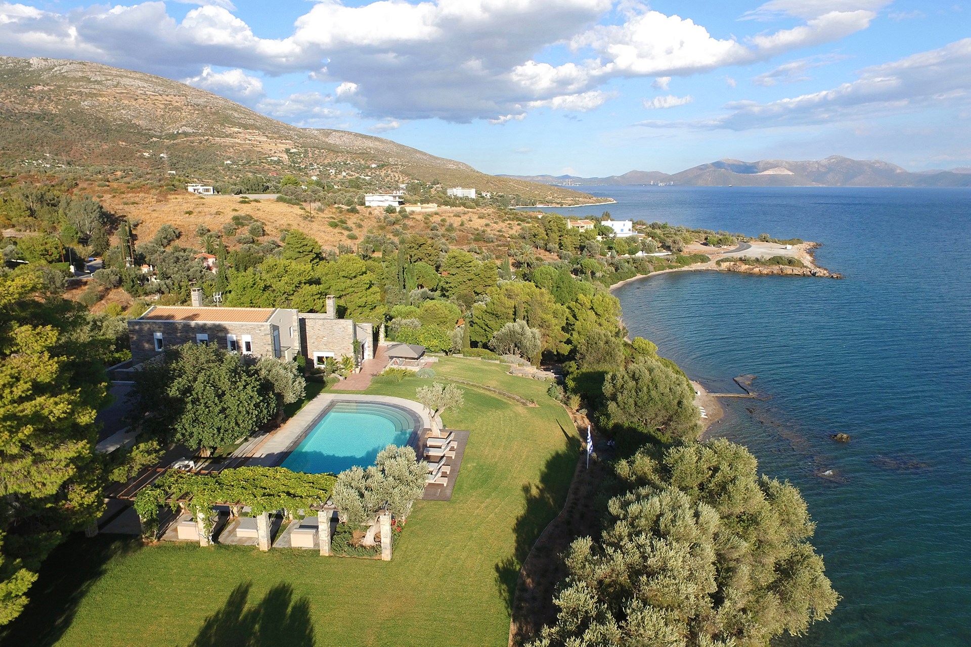 Arocaria, luxury villas on Evia, Greece - The Thinking Traveller