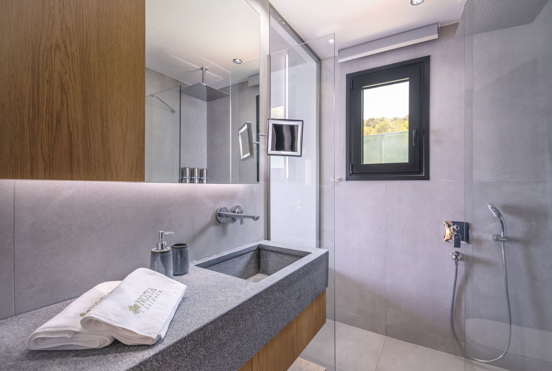 Noiya, luxury villas on Lefkada - The Thinking Traveller