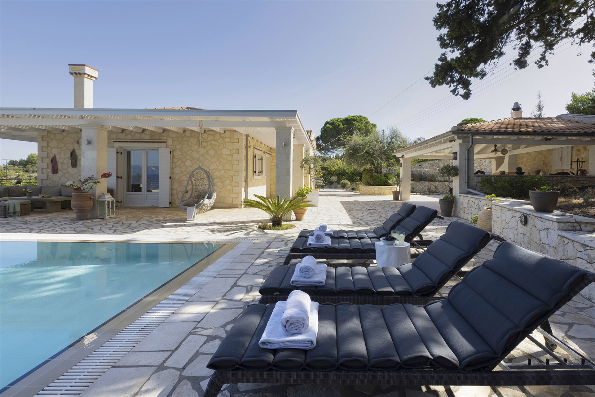 Oneiro, Villas in Antipaxos - The Thinking Traveller