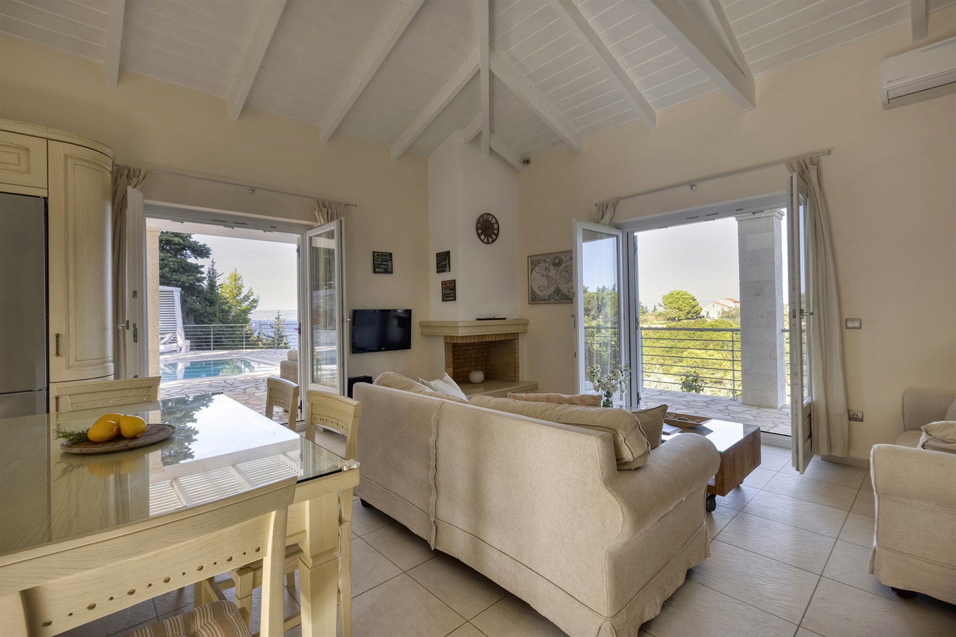 Oneiro, Villas in Antipaxos - The Thinking Traveller