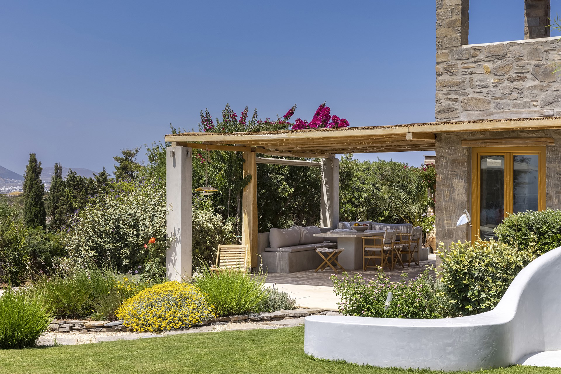 Semeli, luxury villas on Paros, the Cyclades, Greece - The Thinking ...