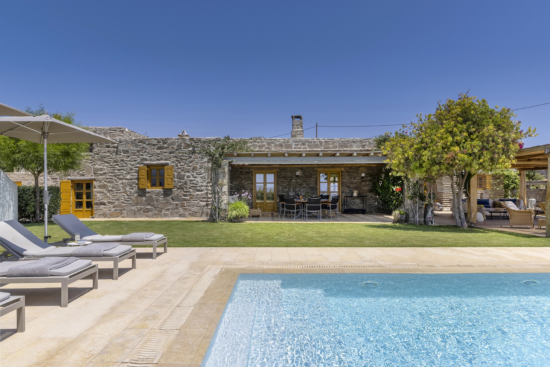 Semeli, luxury villas on Paros, the Cyclades, Greece - The Thinking ...