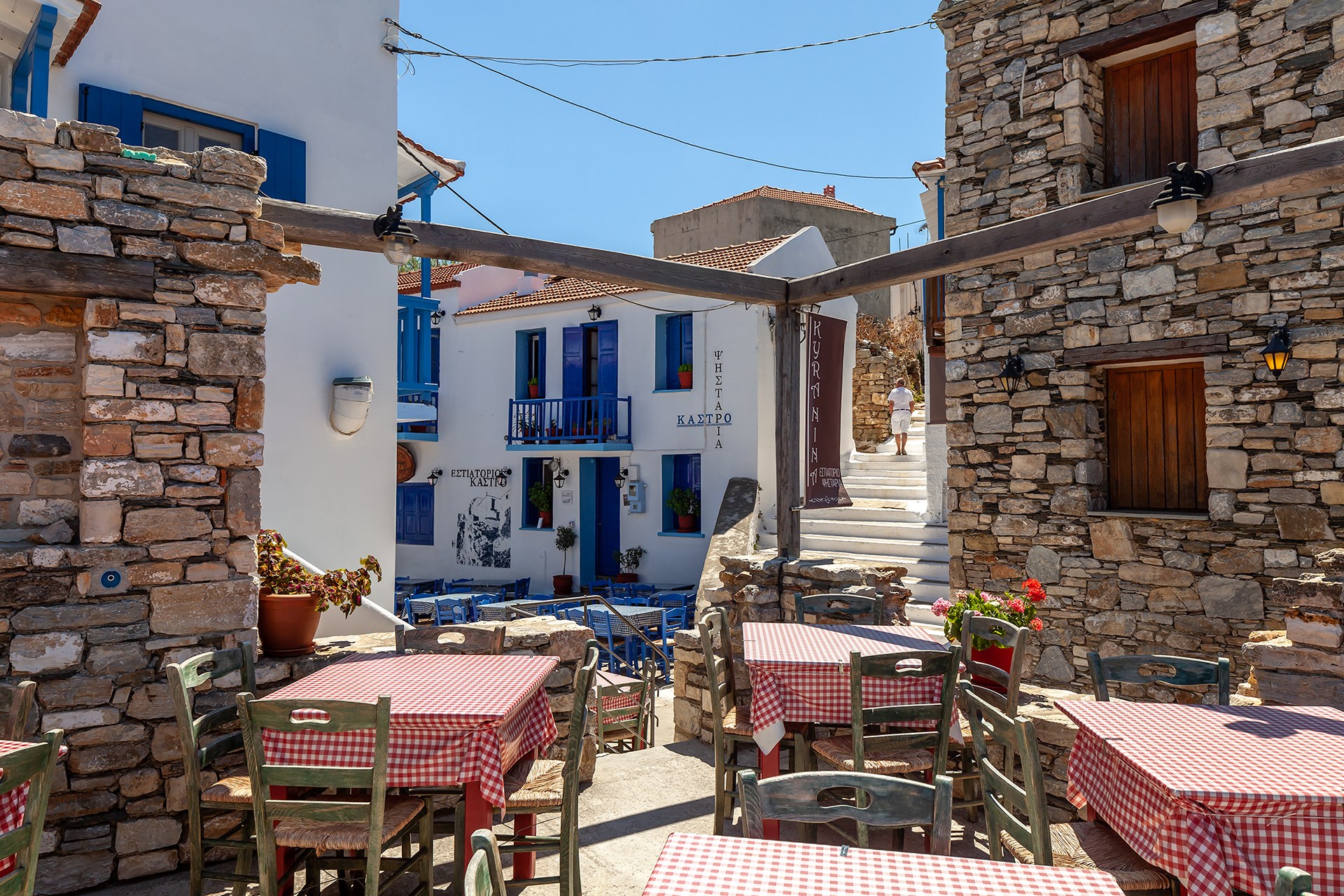 Travel Guide to Alonissos Town – The Thinking Traveller