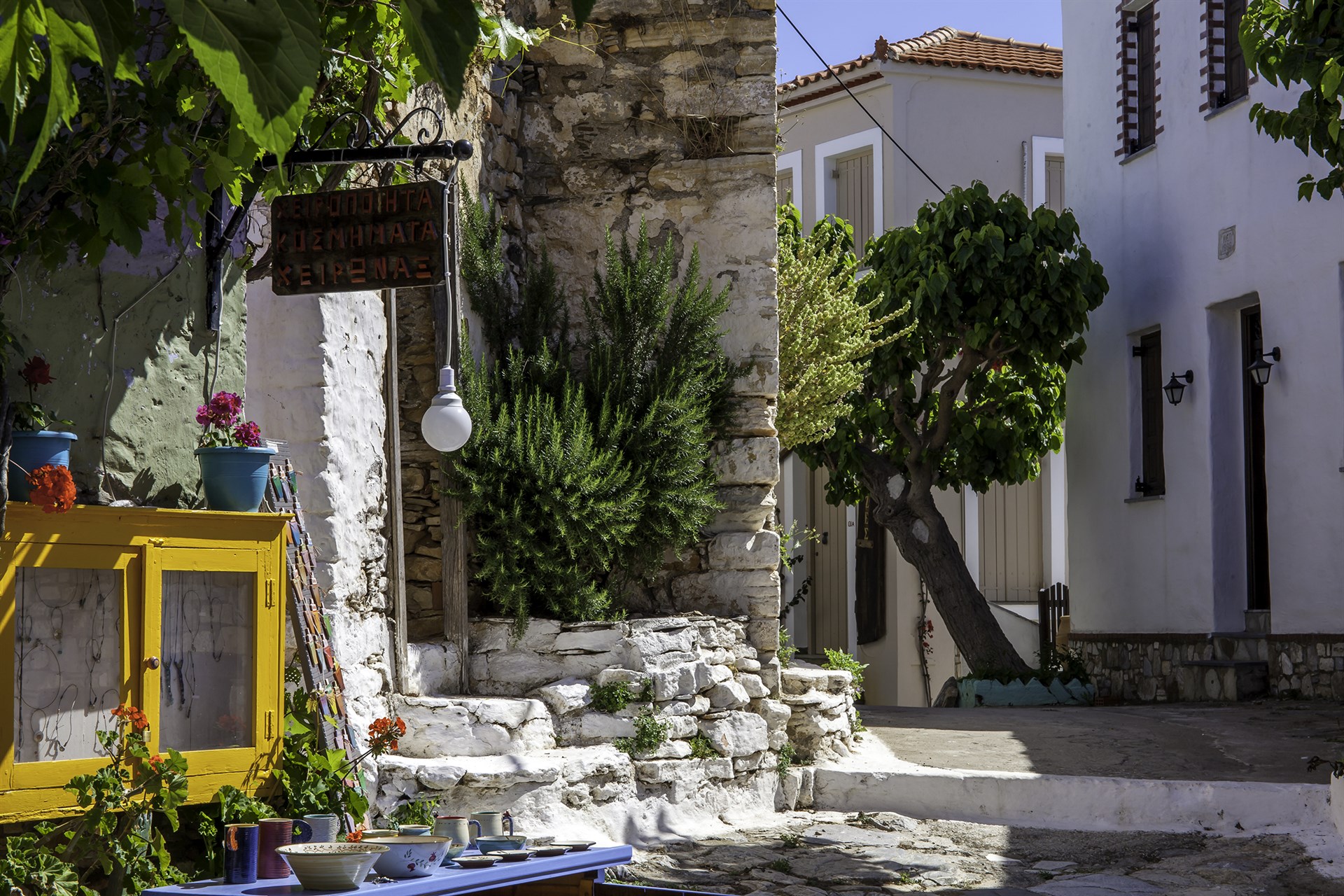 Travel Guide to Alonissos Town – The Thinking Traveller