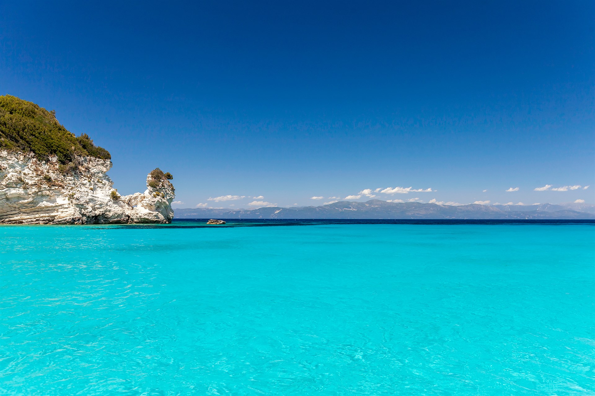Oneiro, Villas in Antipaxos | The Thinking Traveller