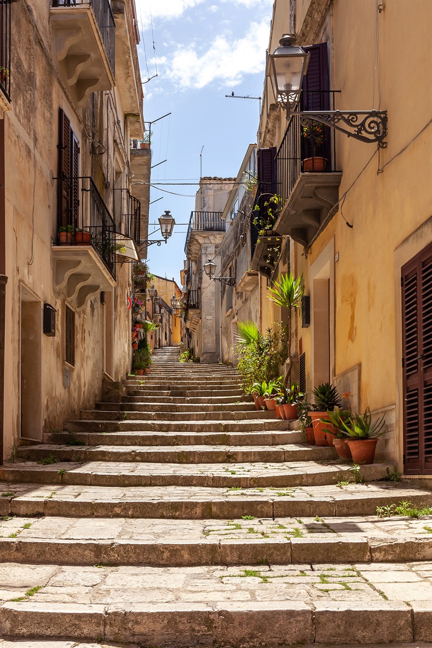 Guide to Chiaramonte Gulfi, Sicily - The Thinking Traveller