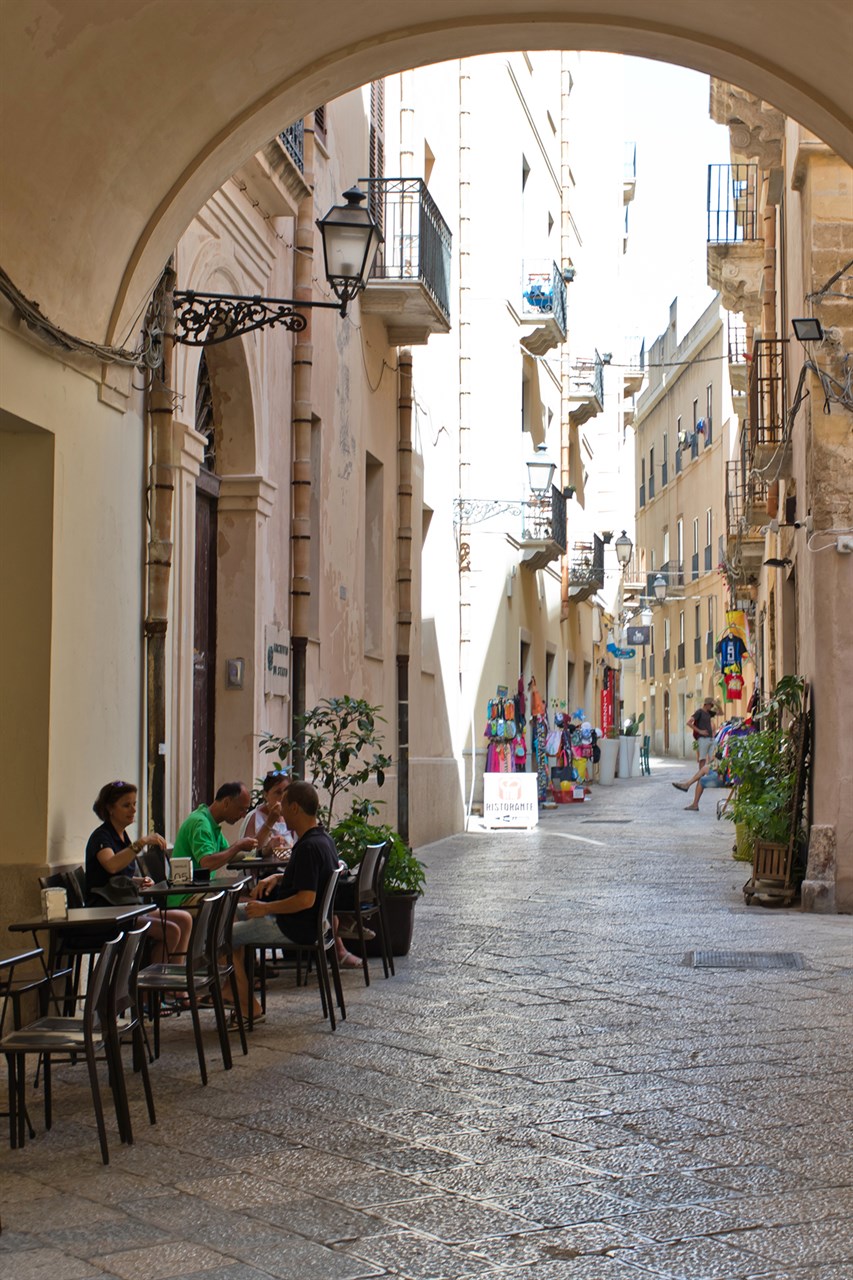 Guide to Trapani, Sicily - The Thinking Traveller