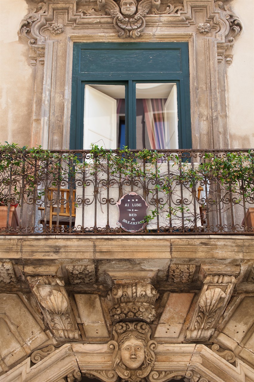 Guide to Trapani, Sicily - The Thinking Traveller