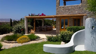 Semeli, luxury villas on Paros, the Cyclades, Greece - The Thinking ...