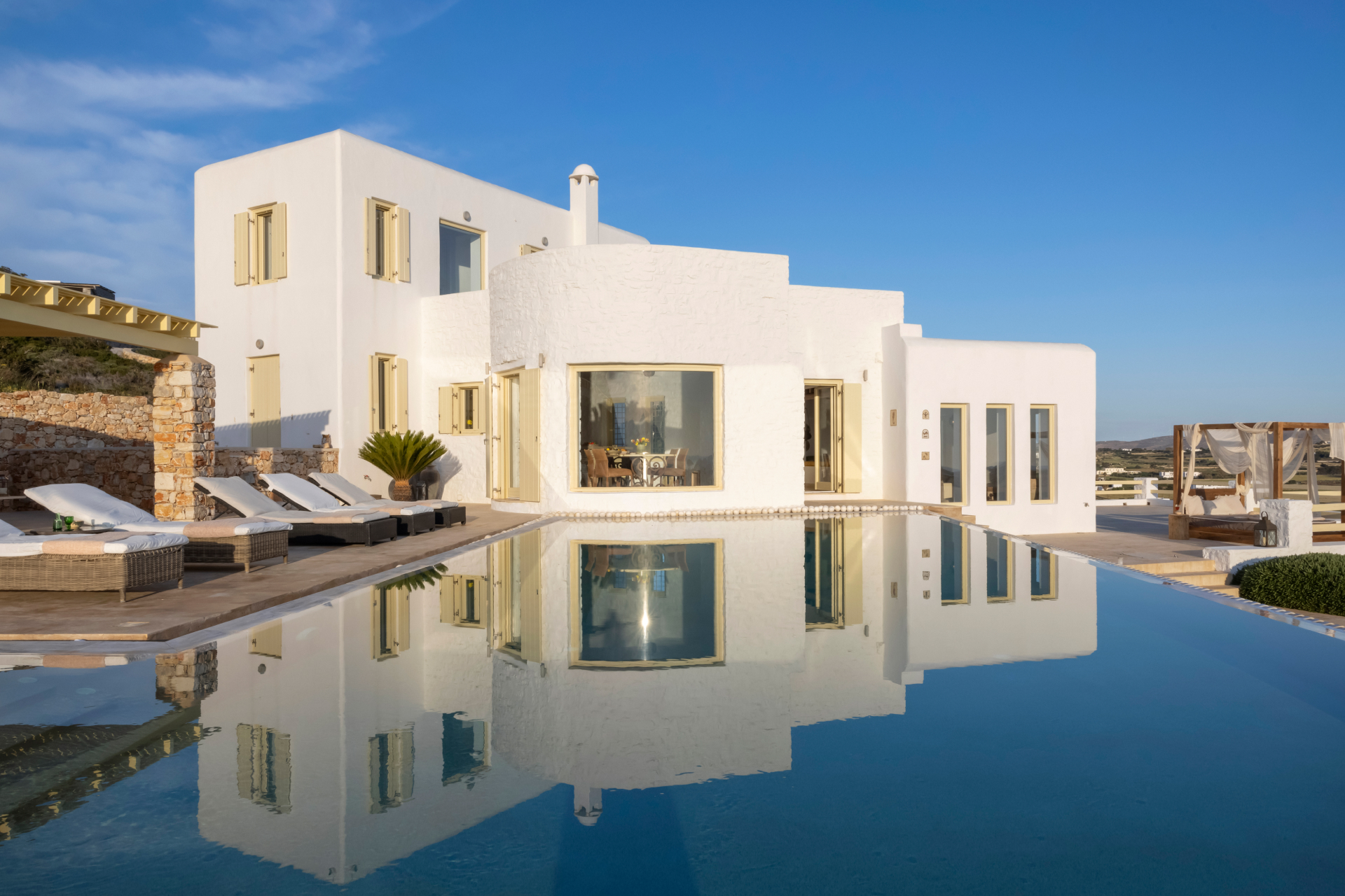 Phaedra – Luxury villa in Ampelas, Paros – The Thinking Traveller