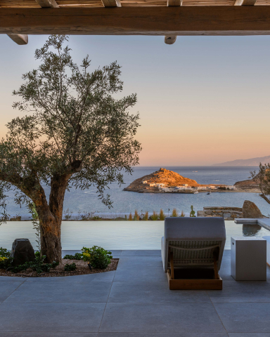 Greek Island Hopping Guide - 5 Best Islands & Routes